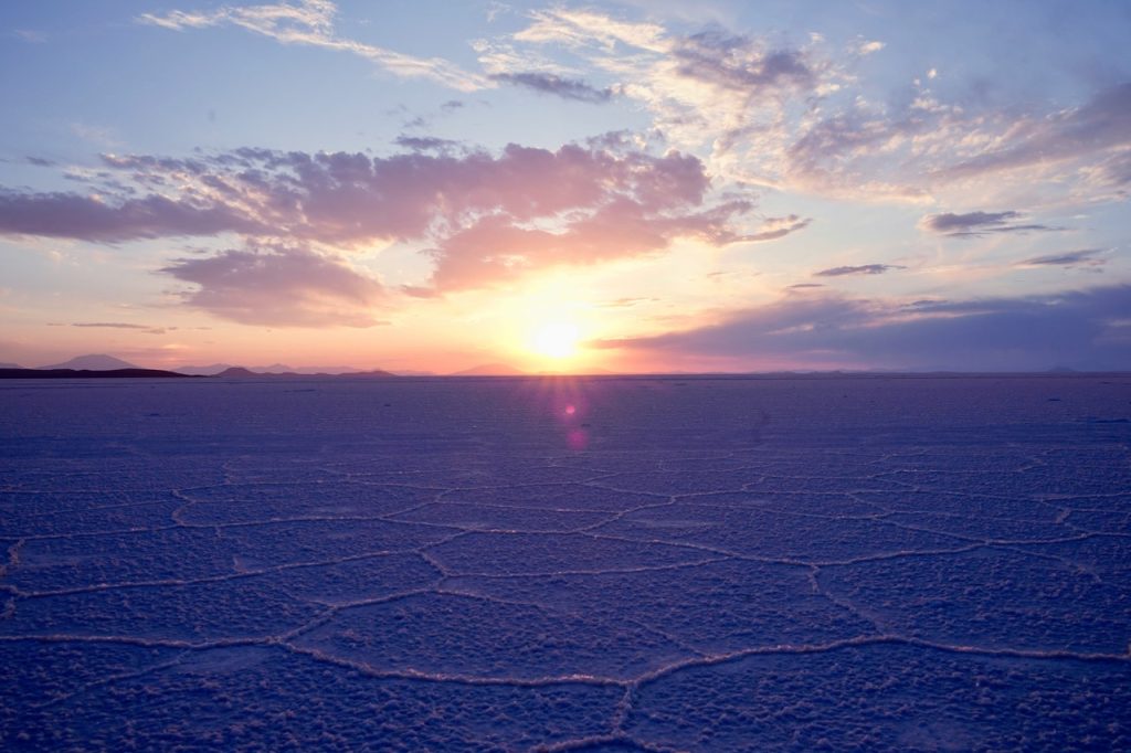 Salar de Uyuni in low season - Colourful Peru